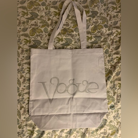 Vogue | Bags | Collectible September 224 Vogue Tote | Poshmark